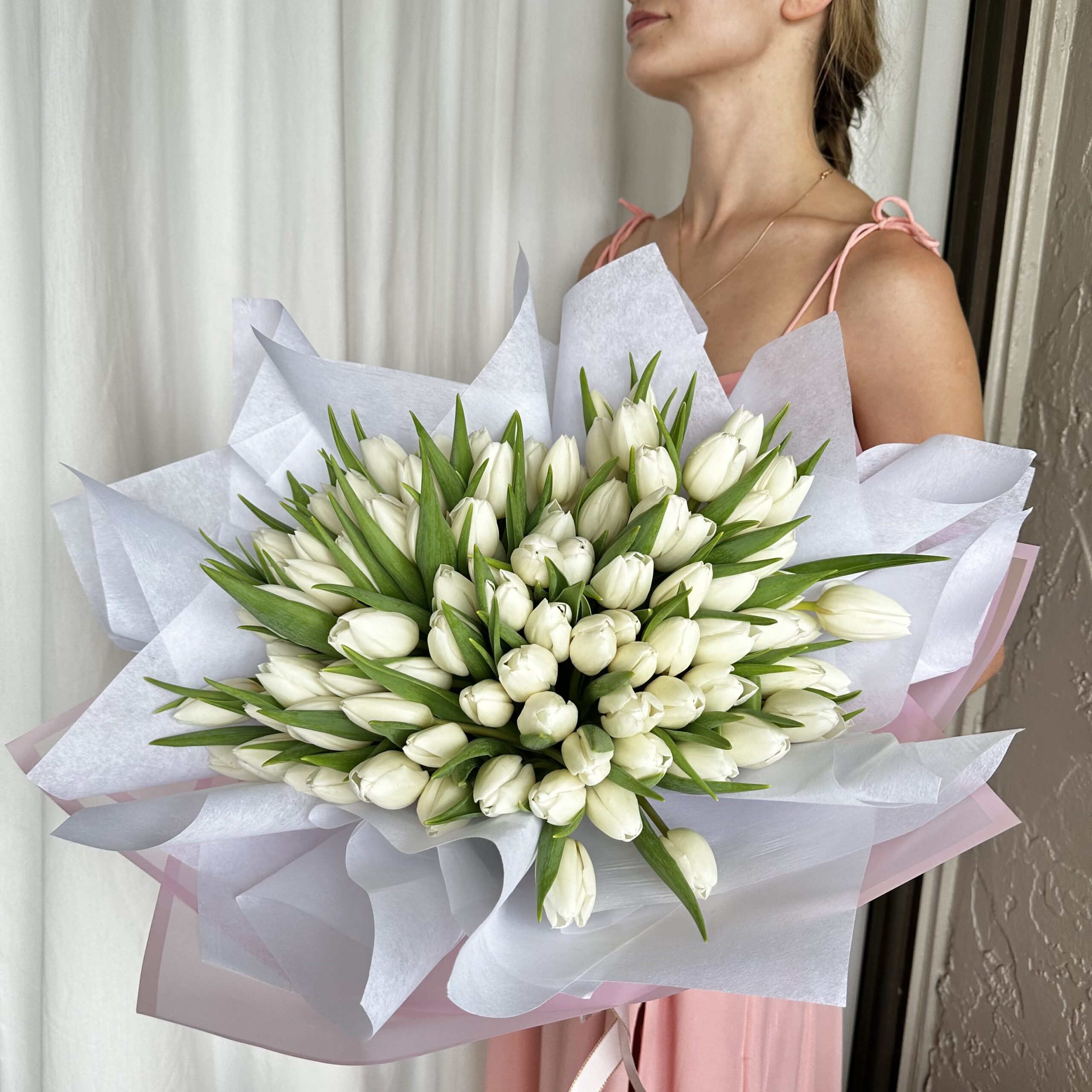 Bouquet “100 White Tulips” – Hanami Flowers